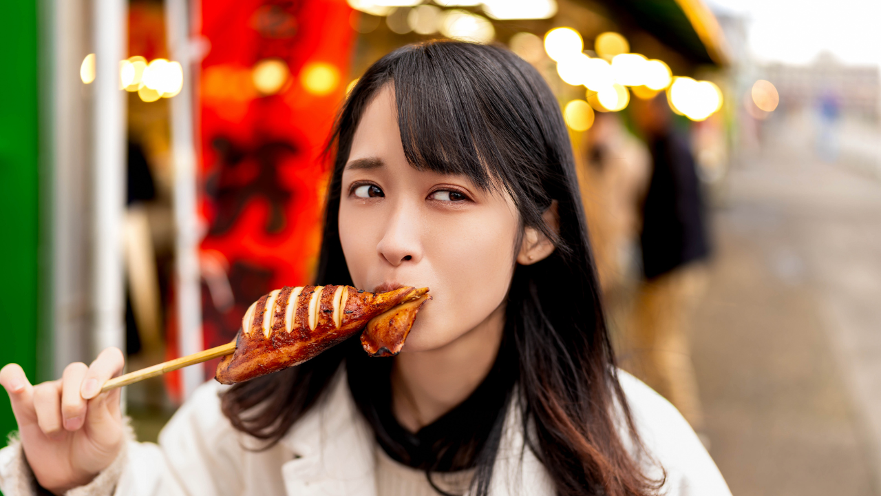 Why Eating While Walking Is Discouraged in Japan